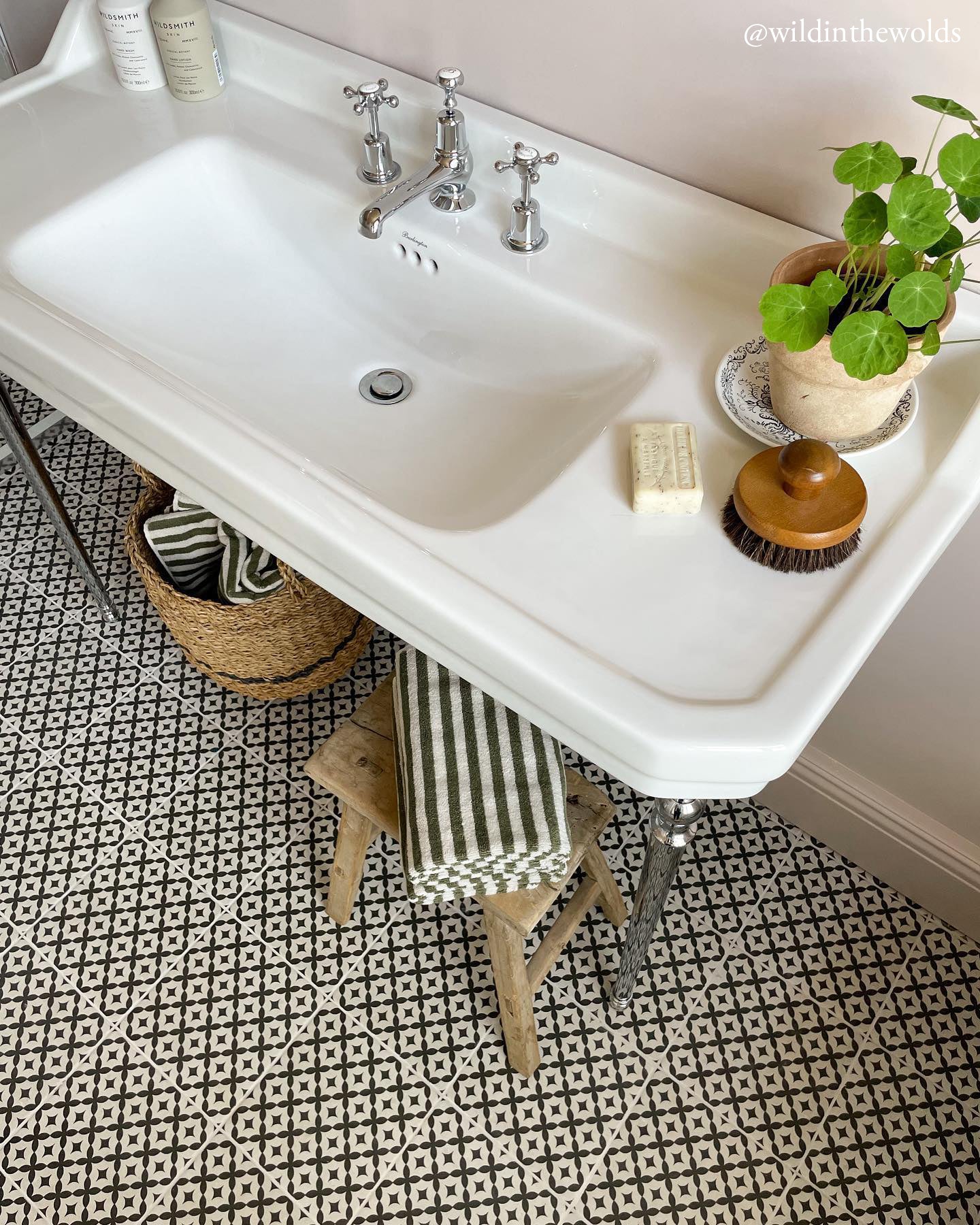 Alba Patterned Ceramic | Decorative Tiles | Quorn Stone