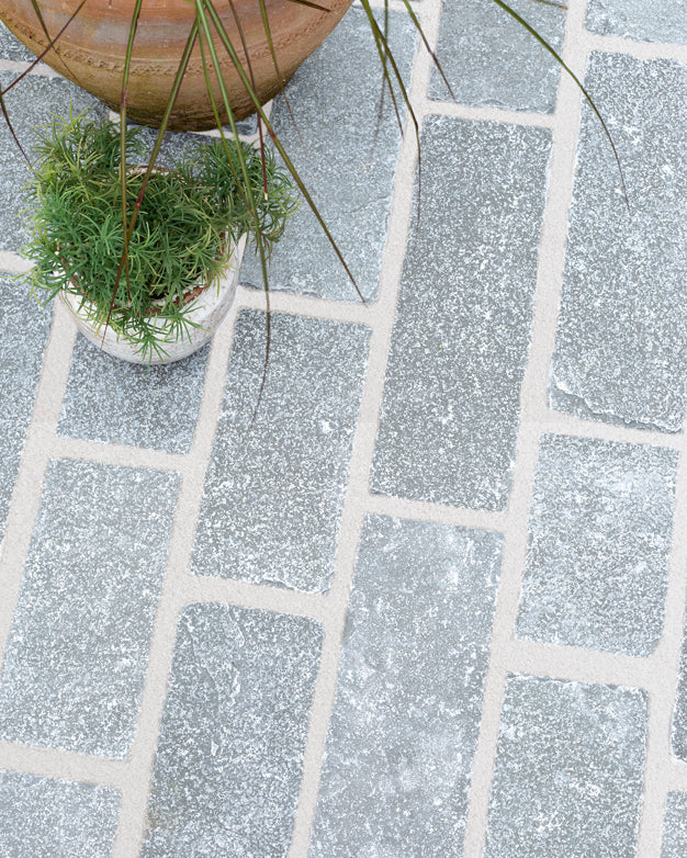 Ashwell Tumbled Limestone Cobbles | Driveway Cobble Stone