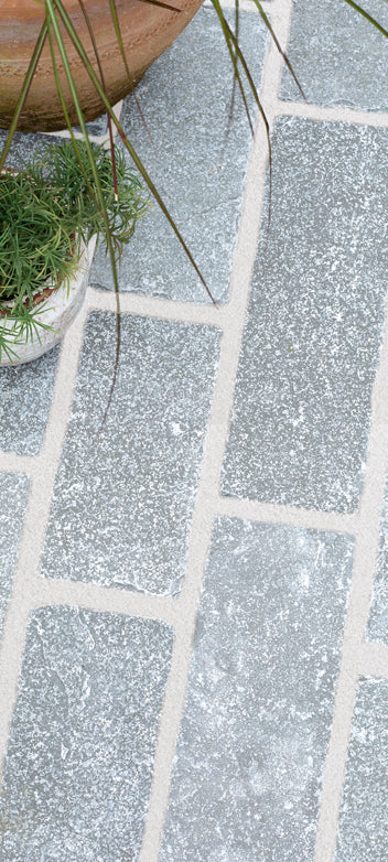 Ashwell Tumbled Limestone Cobbles | Driveway Cobble Stone