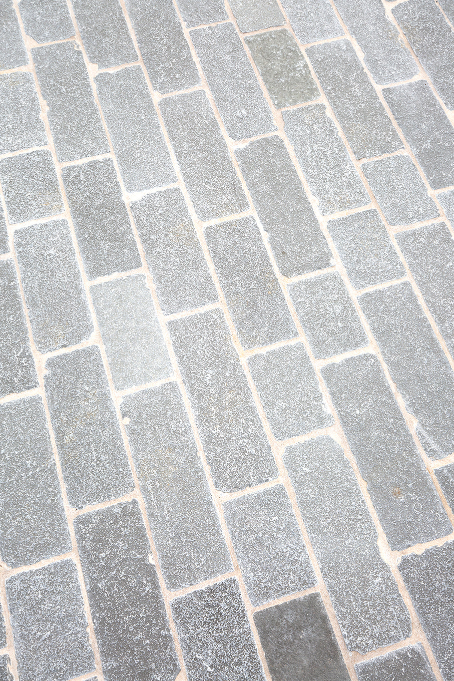 Ashwell Tumbled Limestone Cobbles | Driveway Cobble Stone