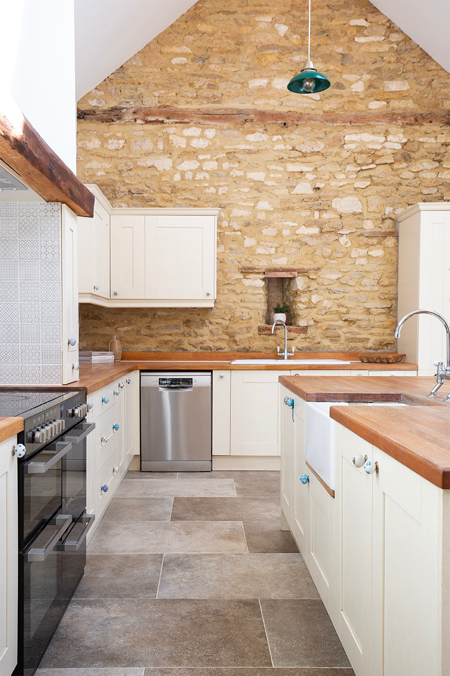 Bayonne Blend Rustique Stone Effect Porcelain Tiles | Quorn Stone