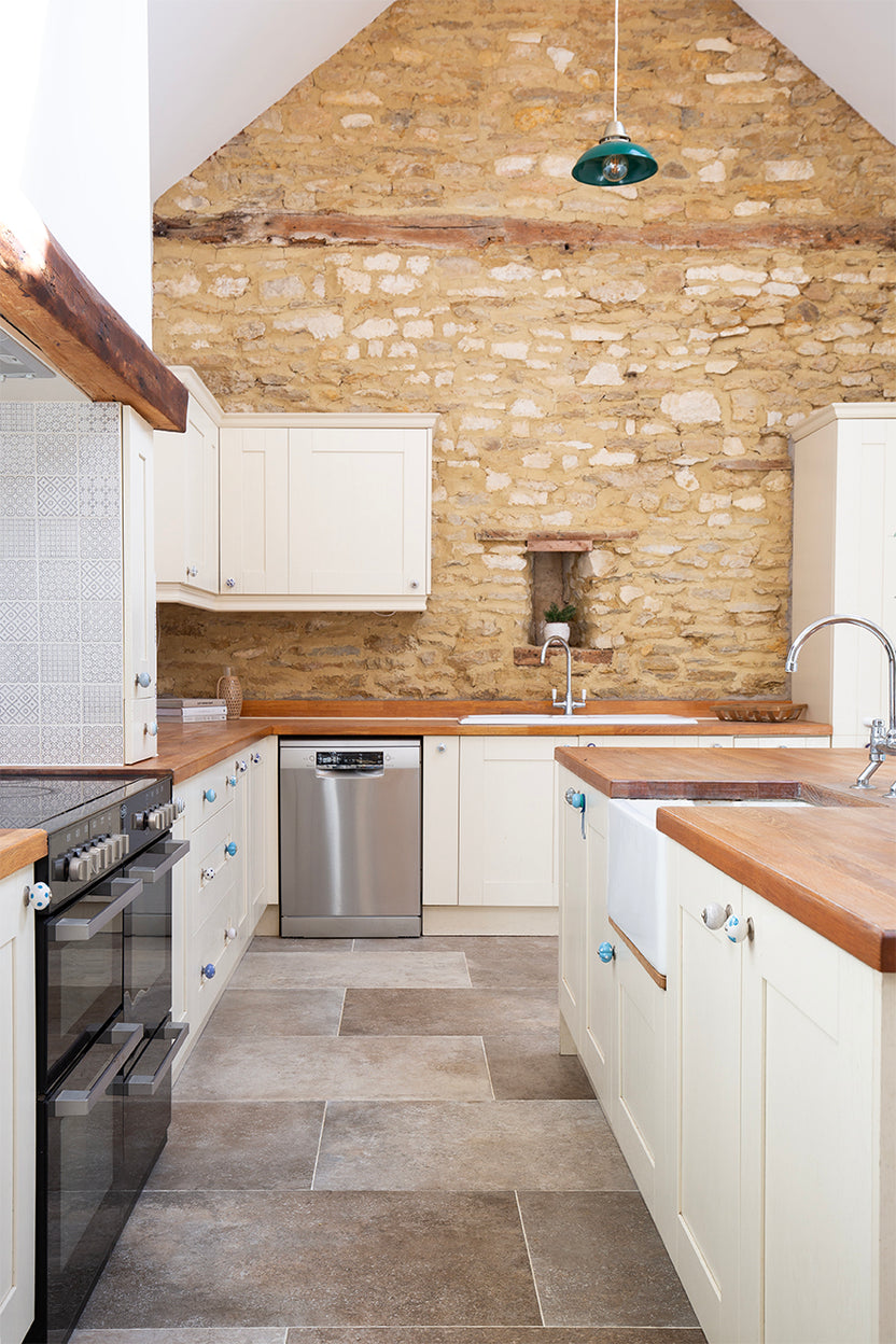 Bayonne Blend Rustique Stone Effect Porcelain Tiles | Quorn Stone