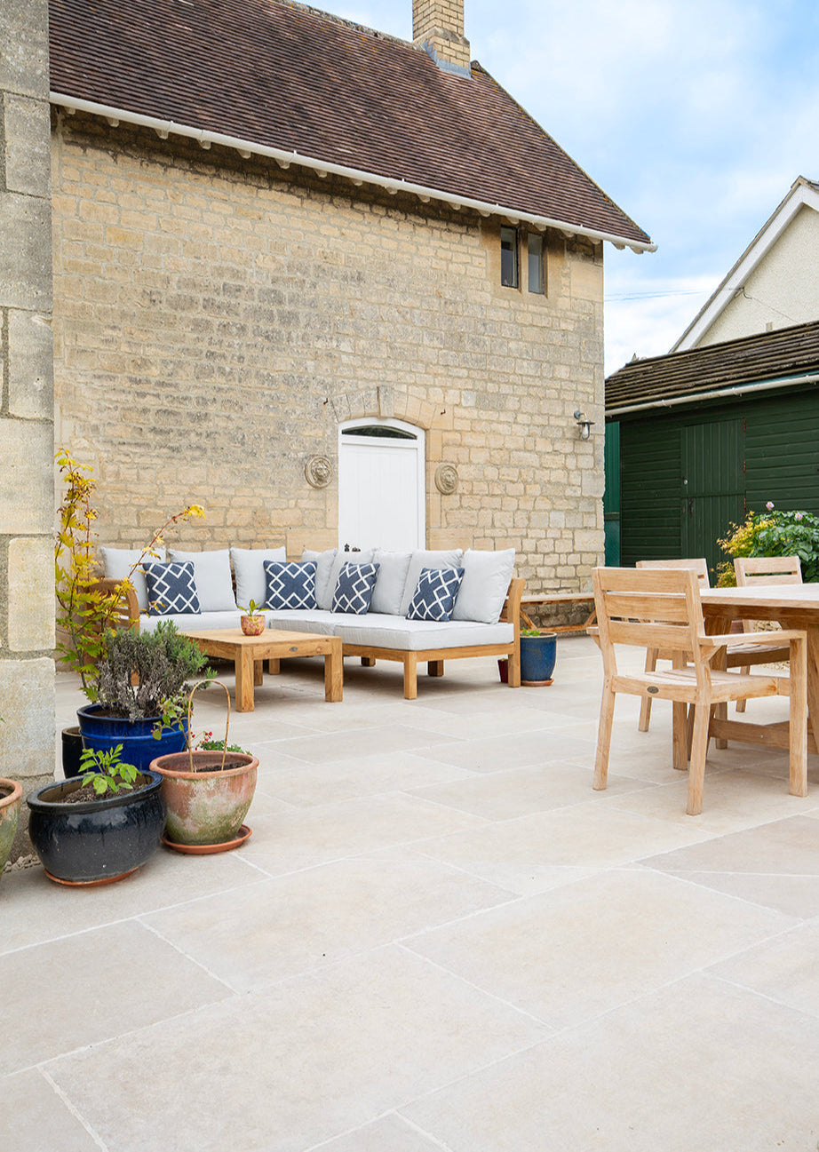 Chastleton Ivory Stone Effect Porcelain Paving | Quorn Stone