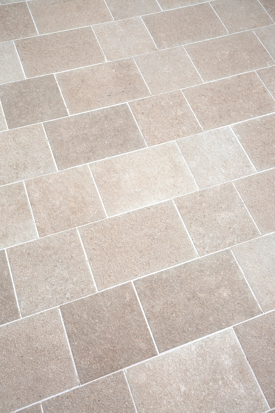 Clariston Beige Stone Effect Porcelain Cobbles | Quorn Stone