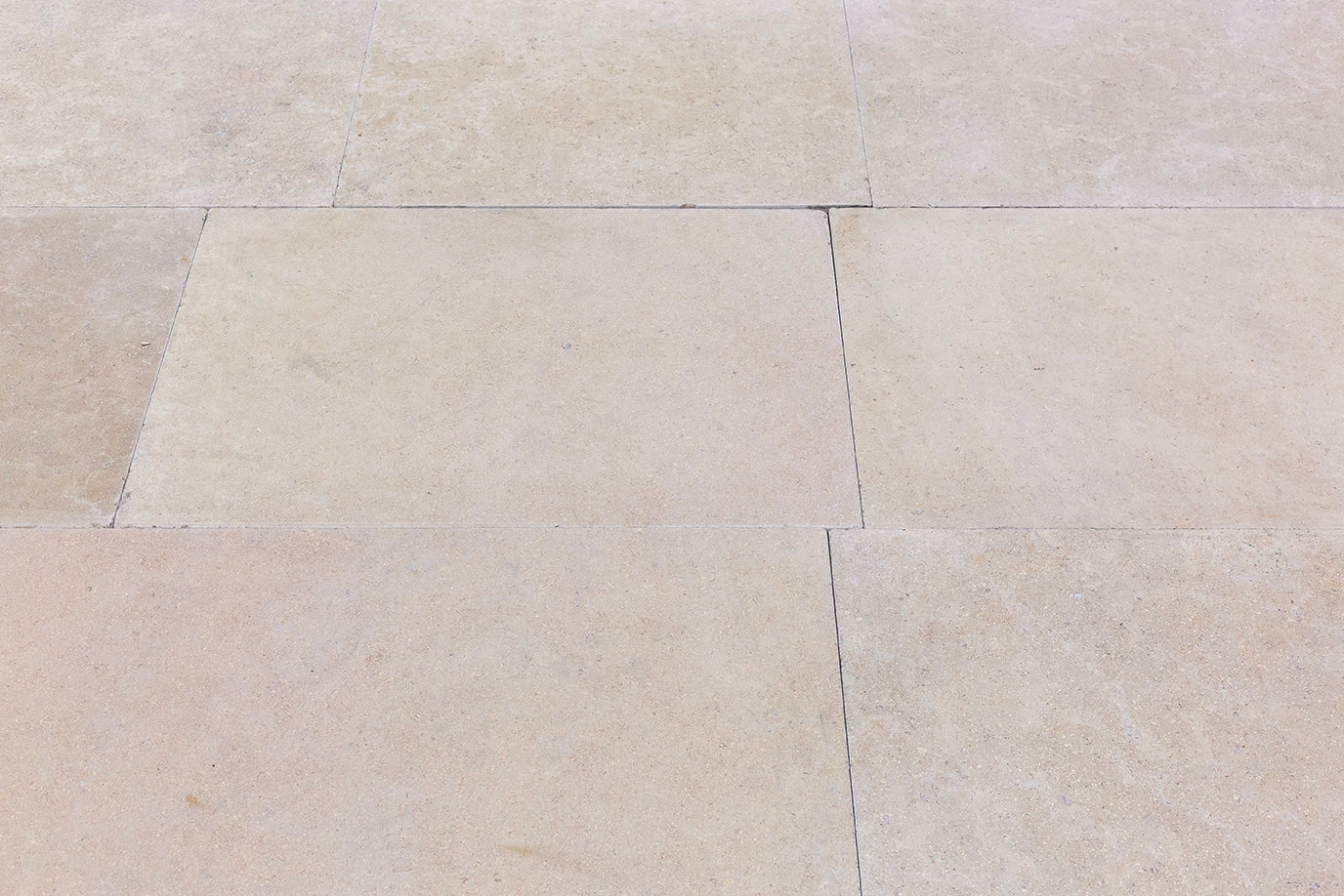 Dijon Blend Tumbled Limestone Flagstone Tiles | Quorn Stone