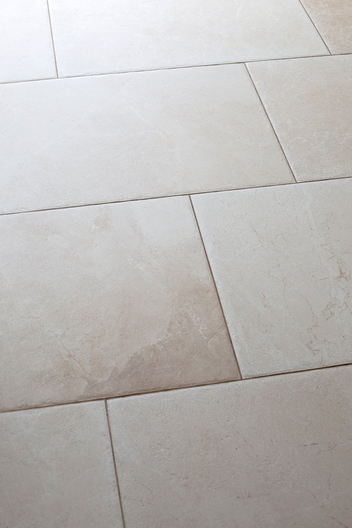 Dorchester Aged White Stone Effect Porcelain Tiles | Quorn Stone