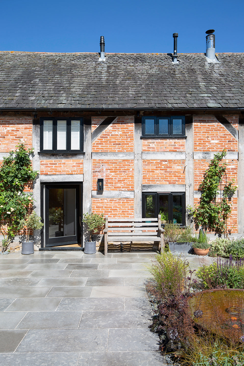 Farrow Grey Tumbled Limestone Outdoor Pavers | Quorn Stone