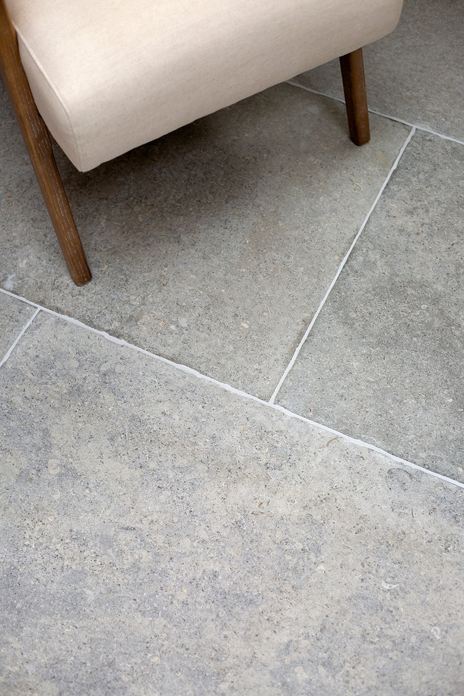 Montpellier Gris Tumbled Effect Porcelain Tiles | Quorn Stone
