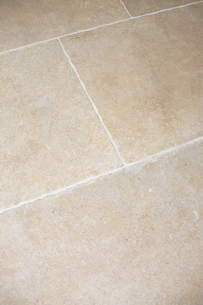 Montpellier Sable Tumbled Effect Porcelain Tiles | Quorn Stone