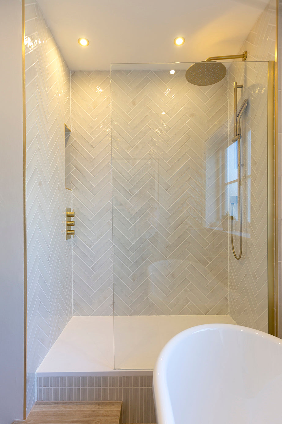 Pearl Tiles Bathroom