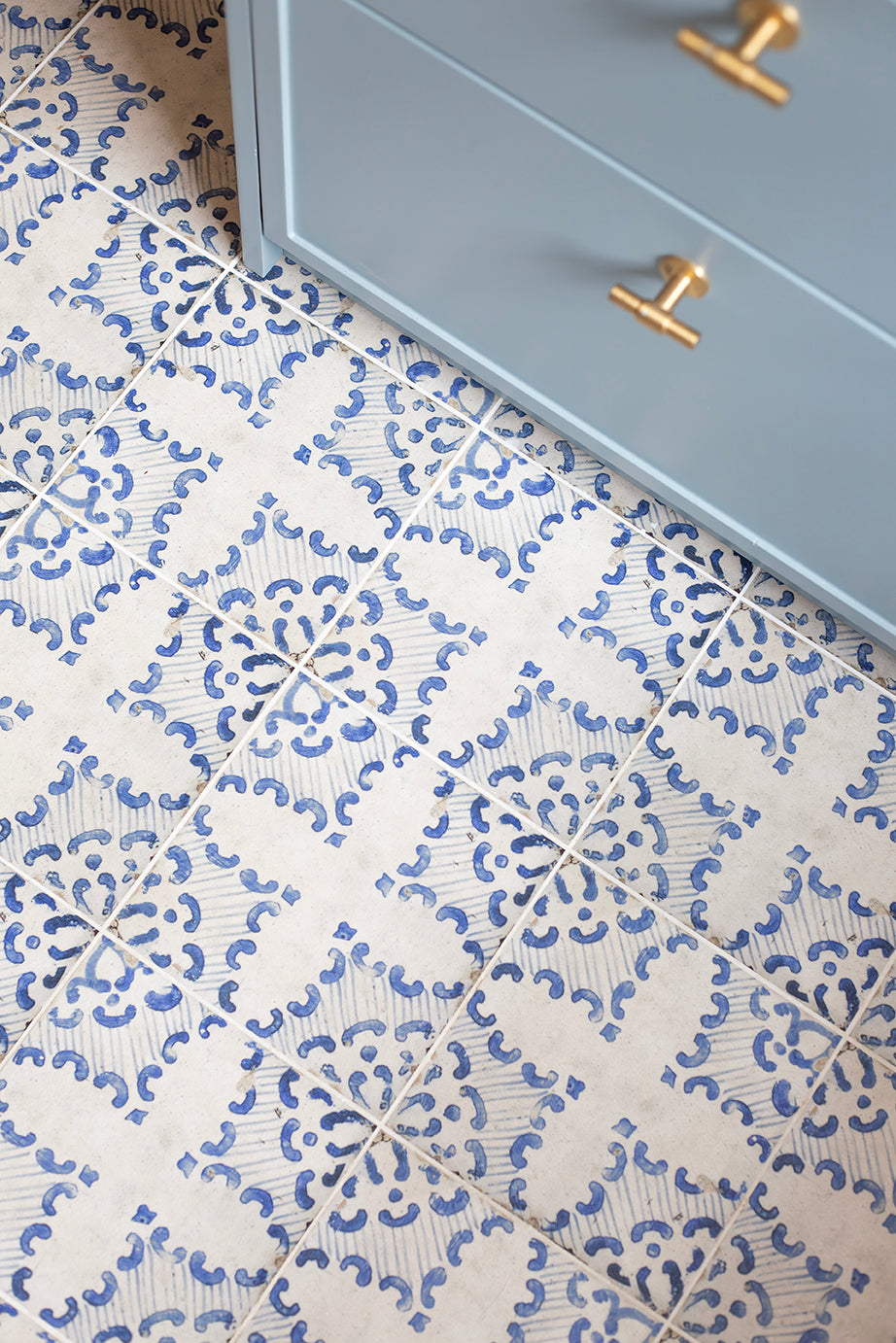 Pamplona Blanco Patterned Porcelain Tiles | Decorative | Quorn Stone