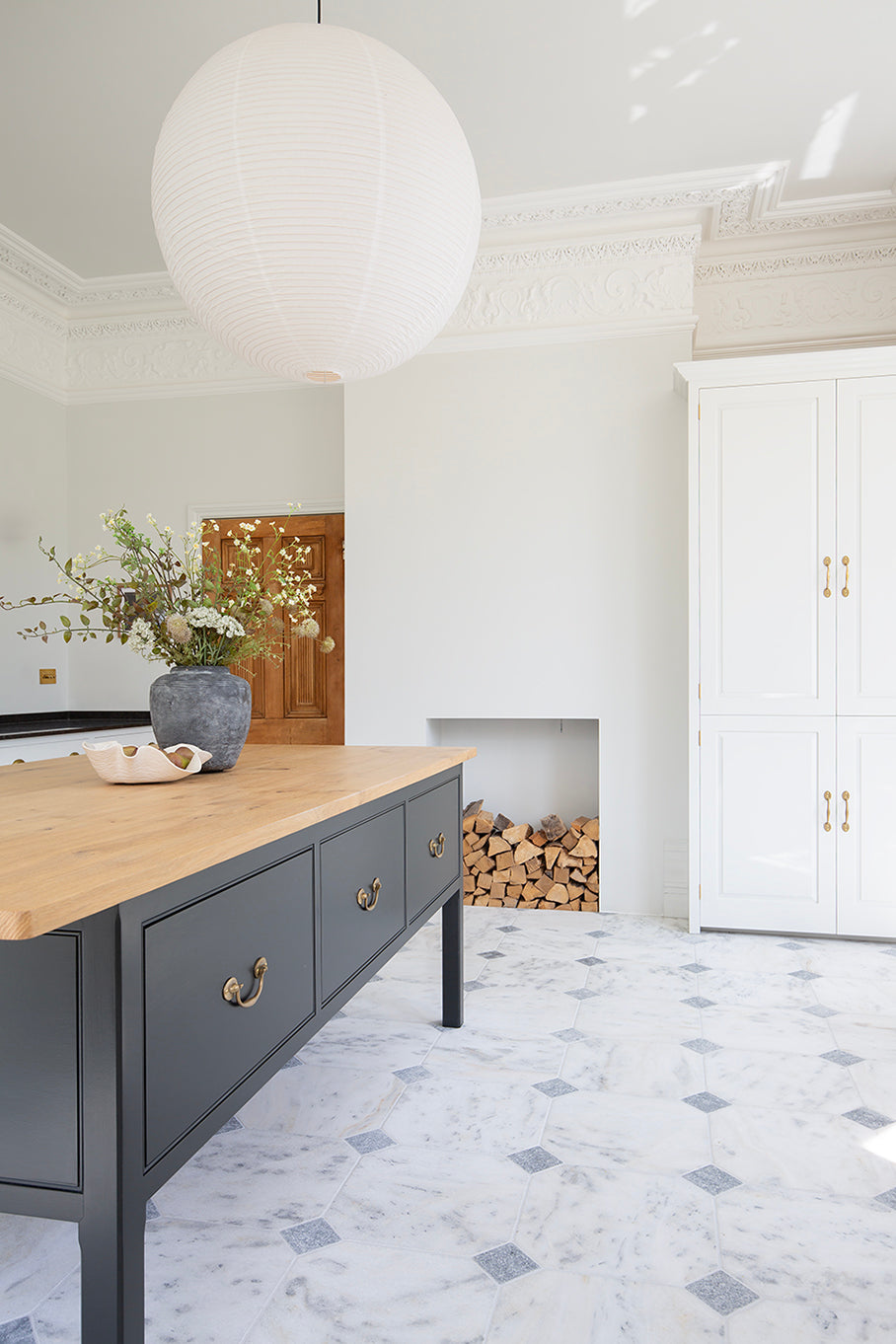 Parisian Manoir Cabochon Marble Tiles | Quorn Stone - 400x400x20mm (4 ...