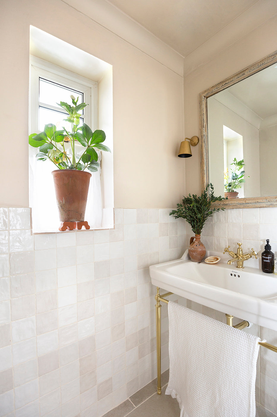 Safi Seashell Gloss Decorative Tiles | Decorative | Quorn Stone