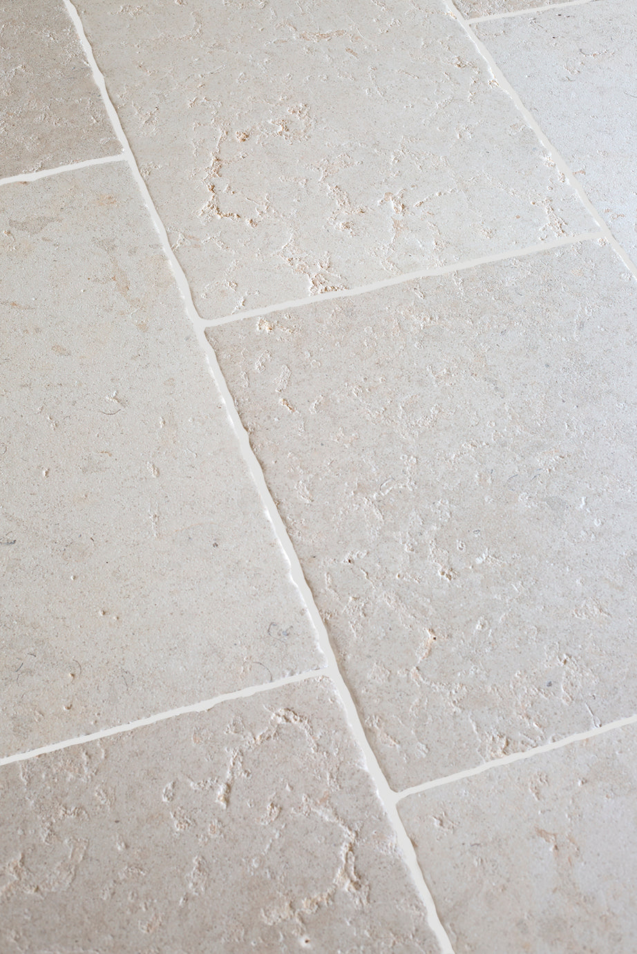 San Lorenzo Crema Aged Limestone Tiles | Quorn Stone