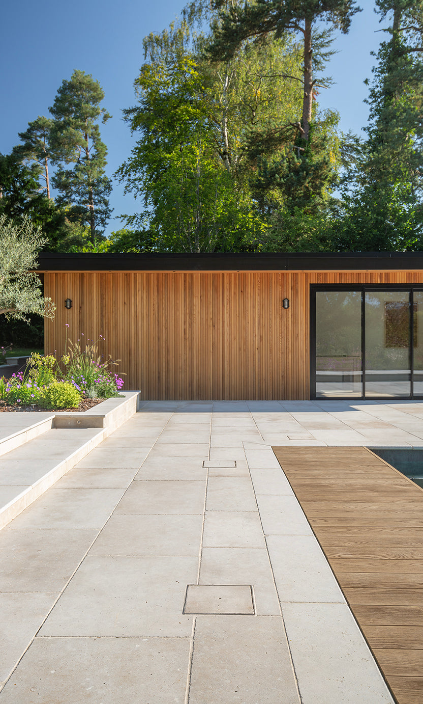 Versailles Softly Aged Limestone Outdoor Paving