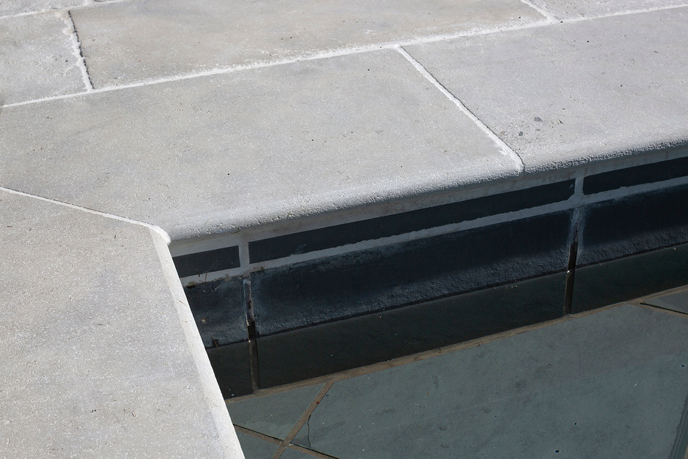 Clermont Gris Aged Tumbled Limestone Paving | Quorn Stone