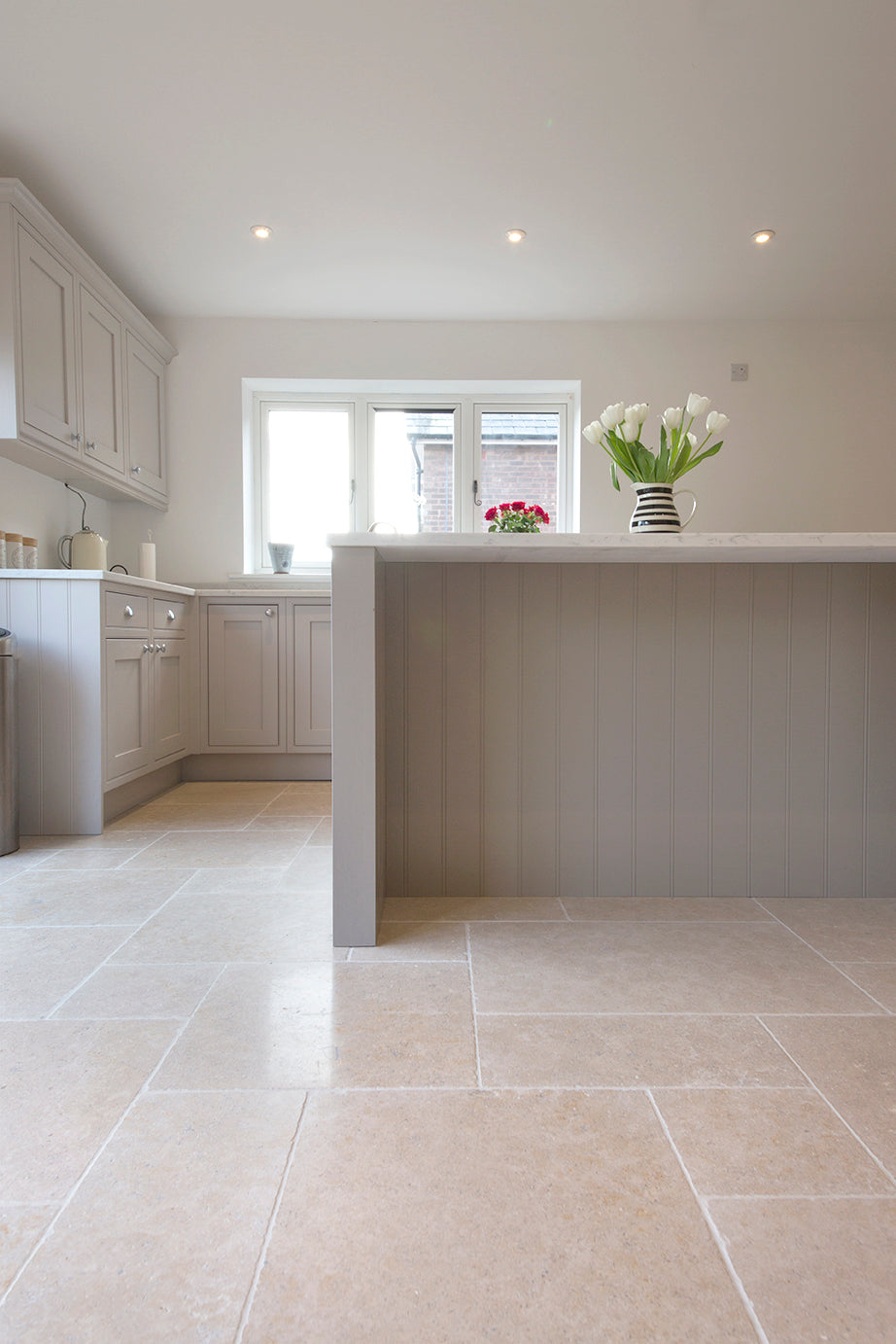 Dijon Tumbled Limestone Tiles & Pavers | Quorn Stone - 500xFLx30mm