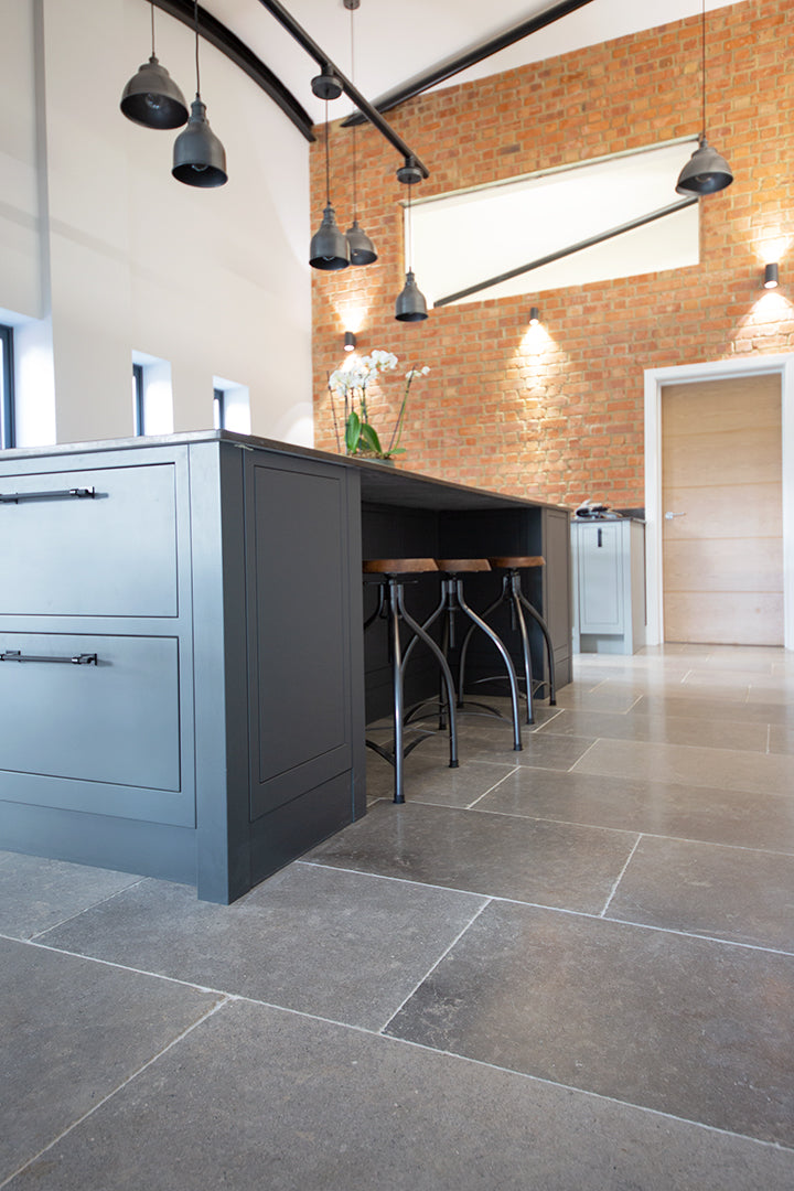 Farrow Grey Tumbled Limestone Tiles | Quorn Stone