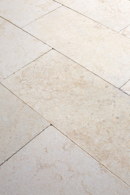 Monte Carlo Tumbled Limestone Pavers | Quorn Stone