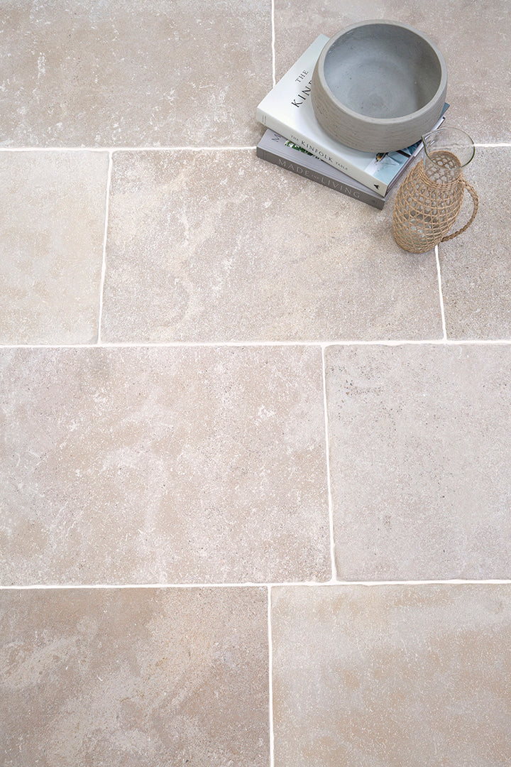 Sorrento Aged Tumbled Limestone Flooring Tiles | Quorn Stone