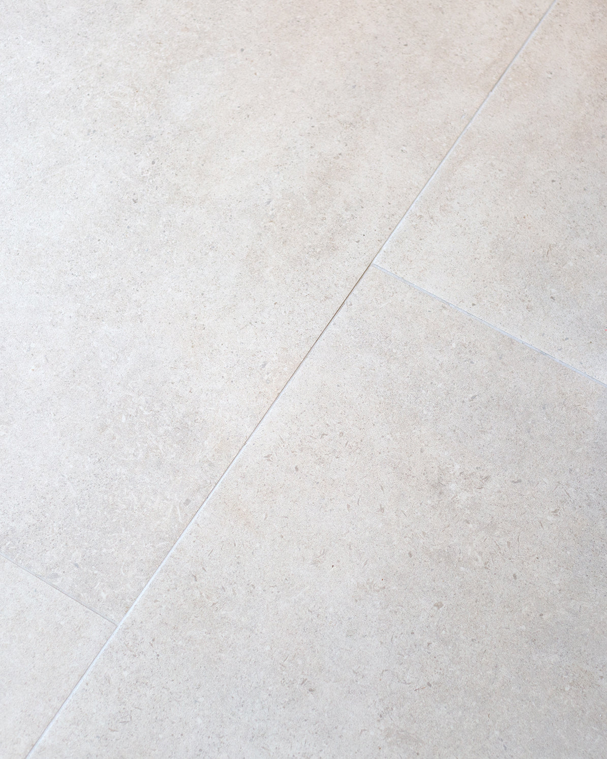 White Pearl Stone Effect Porcelain Tiles | Quorn Stone