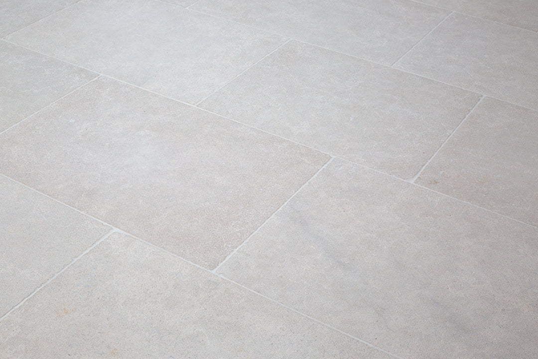 Versailles Softly Aged Limestone Tiles | Quorn Stone - 200x200 Sample