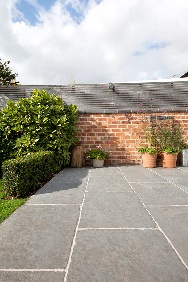Worn Grey Antiqued Limestone Paving | Quorn Stone